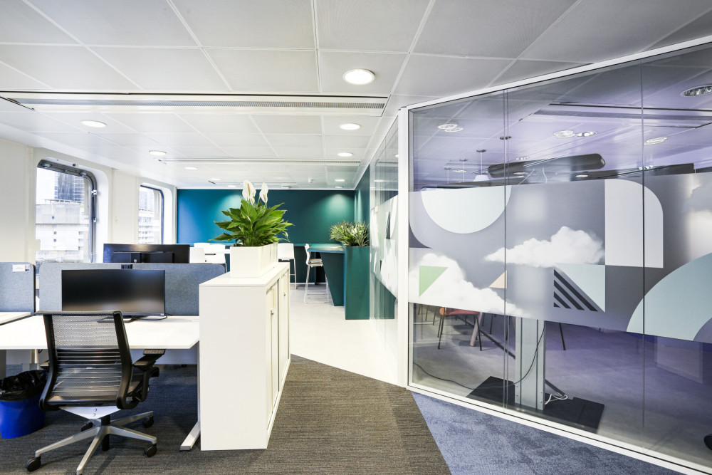 Window decals for offices - the art of creativity and privacy